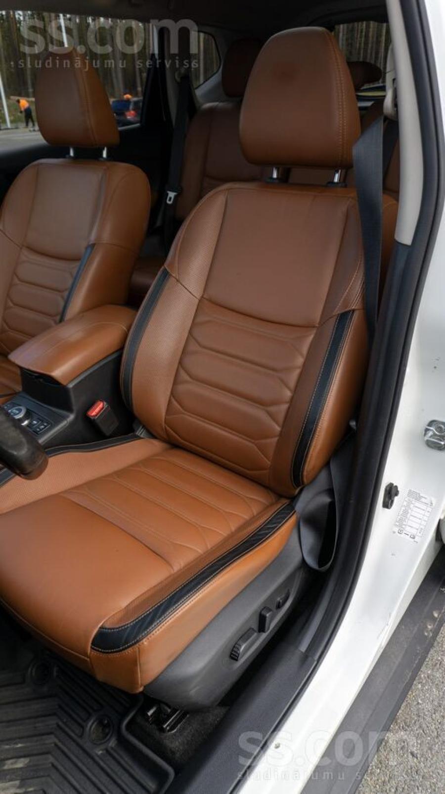 White Nissan X-Trail 2018 in Riga, with an engine capacity of 2.00 L and mileage of 116 thousand km for 16890 €, photo 29 on AUTOMOTO.COM.LV