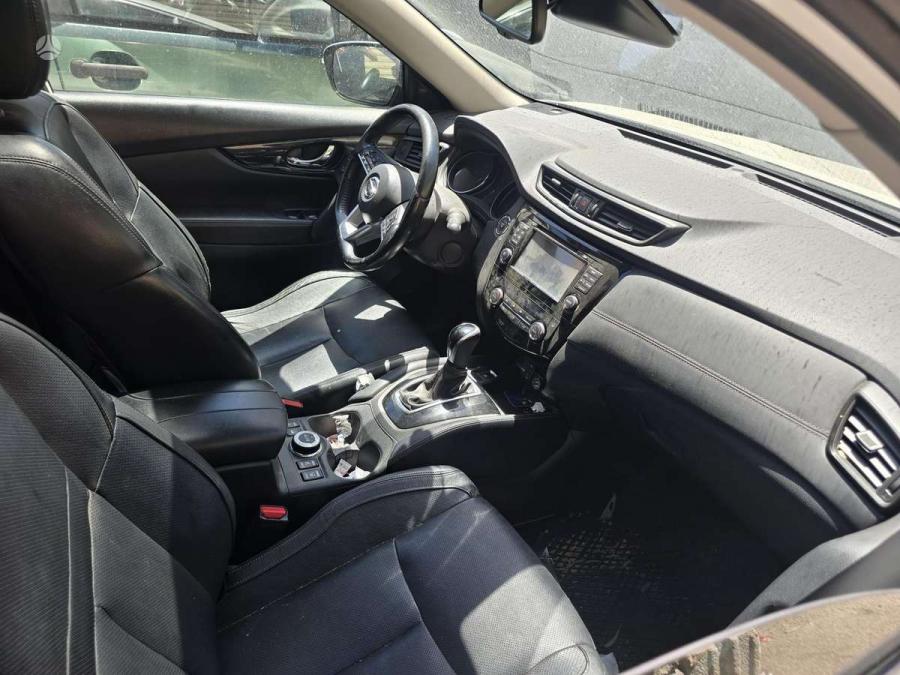 Balts Nissan X-Trail 2018 Panevēža, ar dzinēja tilpumu 2.00 L un nobraukumu 225 tūkst. km par 7999 €, foto 43 vietnē AUTOMOTO.COM.LV