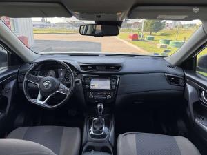 White Nissan X-Trail 2018 in Taurage, with an engine capacity of 1.60 L and mileage of 142 thousand km for 8500 €, photo 17 on AUTOMOTO.COM.LV
