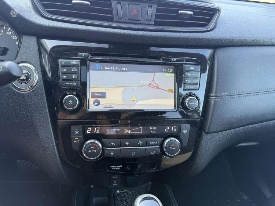 White Nissan X-Trail 2018 in Taurage, with an engine capacity of 1.60 L and mileage of 142 thousand km for 8500 €, photo 23 on AUTOMOTO.COM.LV