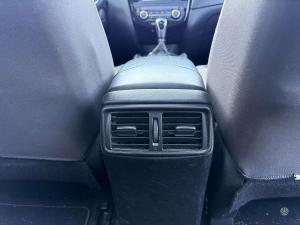 White Nissan X-Trail 2018 in Taurage, with an engine capacity of 1.60 L and mileage of 142 thousand km for 8500 €, photo 28 on AUTOMOTO.COM.LV