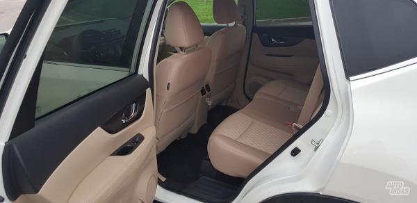 White Nissan X-Trail 2018 in Kretinga, with an engine capacity of 2.50 L and mileage of 91 thousand km for 11800 €, photo 8 on AUTOMOTO.COM.LV