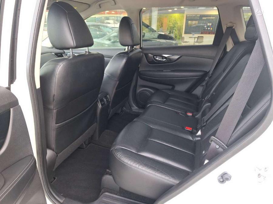 White Nissan X-Trail 2019 in Vilnius, with an engine capacity of 2.00 L and mileage of 109 thousand km for 17500 €, photo 27 on AUTOMOTO.COM.LV