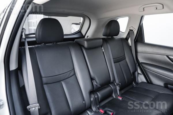 White Nissan X-Trail 2019 in Riga, with an engine capacity of 2.00 L and mileage of 188 thousand km for 13950 €, photo 8 on AUTOMOTO.COM.LV