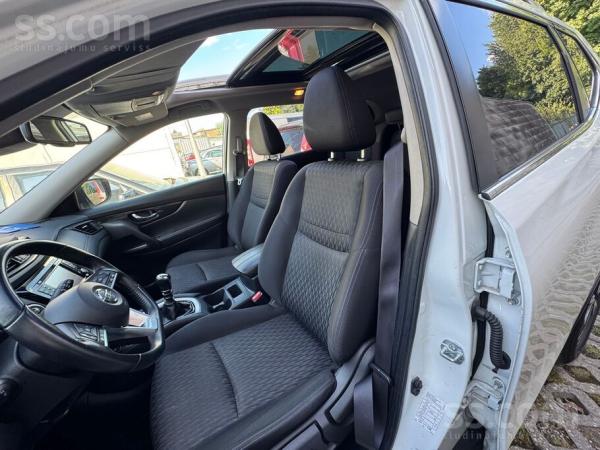 White Nissan X-Trail 2019 in Riga, with an engine capacity of 1.60 L and mileage of 0 thousand km for 11990 €, photo 7 on AUTOMOTO.COM.LV