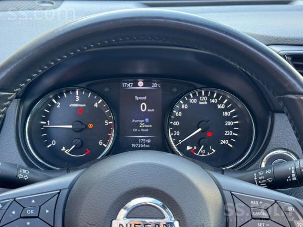 White Nissan X-Trail 2019 in Riga, with an engine capacity of 1.60 L and mileage of 0 thousand km for 11990 €, photo 9 on AUTOMOTO.COM.LV