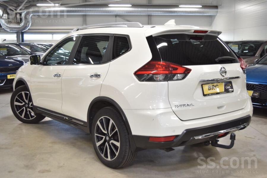 White Nissan X-Trail 2019 in Riga, with an engine capacity of 2.00 L and mileage of 146 thousand km for 15900 €, photo 3 on AUTOMOTO.COM.LV