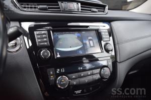 White Nissan X-Trail 2019 in Riga, with an engine capacity of 2.00 L and mileage of 146 thousand km for 15900 €, photo 7 on AUTOMOTO.COM.LV