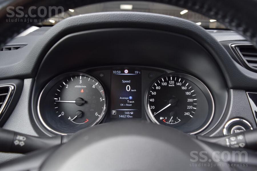 White Nissan X-Trail 2019 in Riga, with an engine capacity of 2.00 L and mileage of 146 thousand km for 15900 €, photo 10 on AUTOMOTO.COM.LV