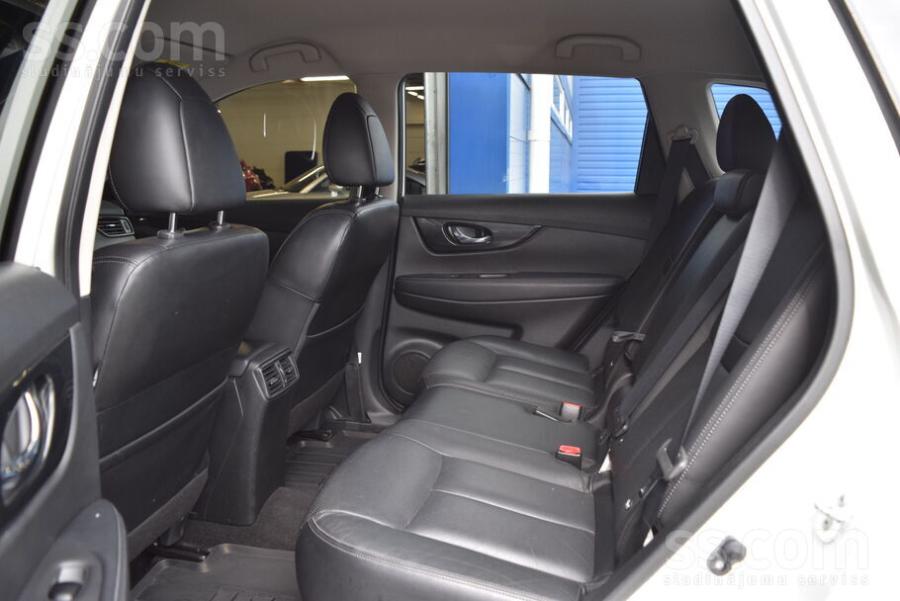 White Nissan X-Trail 2019 in Riga, with an engine capacity of 2.00 L and mileage of 146 thousand km for 15900 €, photo 14 on AUTOMOTO.COM.LV
