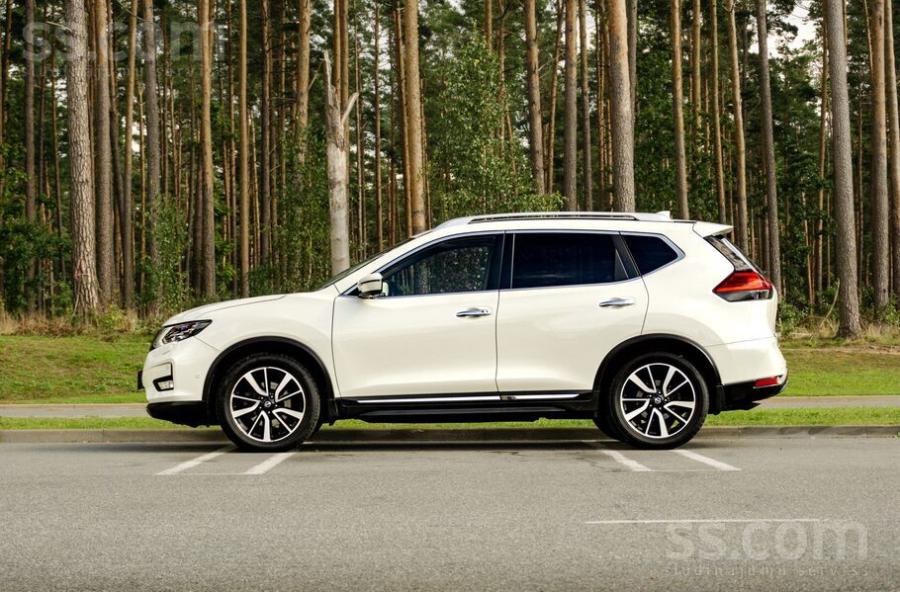 White Nissan X-Trail 2020 in Riga, with an engine capacity of 1.80 L and mileage of 100 thousand km for 15890 €, photo 4 on AUTOMOTO.COM.LV