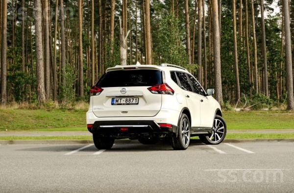 Balts Nissan X-Trail 2020 Rīga, ar dzinēja tilpumu 1.80 L un nobraukumu 100 tūkst. km par 15890 €, foto 5 vietnē AUTOMOTO.COM.LV