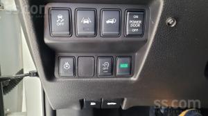 White Nissan X-Trail 2020 in Riga, with an engine capacity of 1.30 L and mileage of 146 thousand km for 15990 €, photo 12 on AUTOMOTO.COM.LV