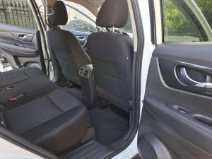 White Nissan X-Trail 2020 in Radviliskis, with an engine capacity of 2.49 L and mileage of 171 thousand km for 12000 €, photo 16 on AUTOMOTO.COM.LV