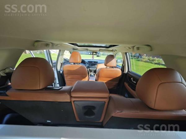Balts Nissan X-Trail 2021 Tallina, ar dzinēja tilpumu 1.80 L un nobraukumu 75 tūkst. km par 22000 €, foto 2 vietnē AUTOMOTO.COM.LV