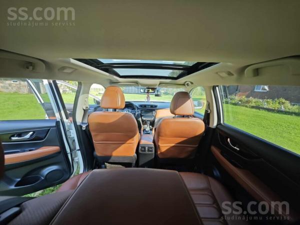 Balts Nissan X-Trail 2021 Tallina, ar dzinēja tilpumu 1.80 L un nobraukumu 75 tūkst. km par 22000 €, foto 5 vietnē AUTOMOTO.COM.LV