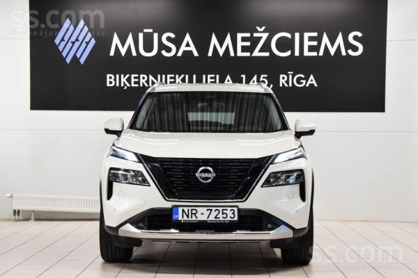 Balts Nissan X-Trail 2023 Rīga, ar dzinēja tilpumu 1.50 L un nobraukumu 41 tūkst. km par 32590 €, foto 2 vietnē AUTOMOTO.COM.LV