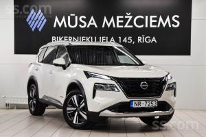White Nissan X-Trail 2023 in Riga, with an engine capacity of 1.50 L and mileage of 41 thousand km for 32590 €, photo 4 on AUTOMOTO.COM.LV