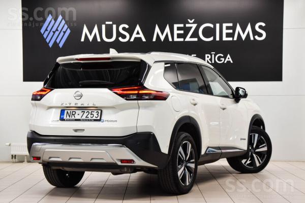 Balts Nissan X-Trail 2023 Rīga, ar dzinēja tilpumu 1.50 L un nobraukumu 41 tūkst. km par 32590 €, foto 8 vietnē AUTOMOTO.COM.LV