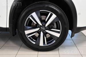 White Nissan X-Trail 2023 in Riga, with an engine capacity of 1.50 L and mileage of 41 thousand km for 32590 €, photo 12 on AUTOMOTO.COM.LV