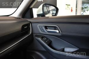 White Nissan X-Trail 2023 in Riga, with an engine capacity of 1.50 L and mileage of 41 thousand km for 32590 €, photo 15 on AUTOMOTO.COM.LV
