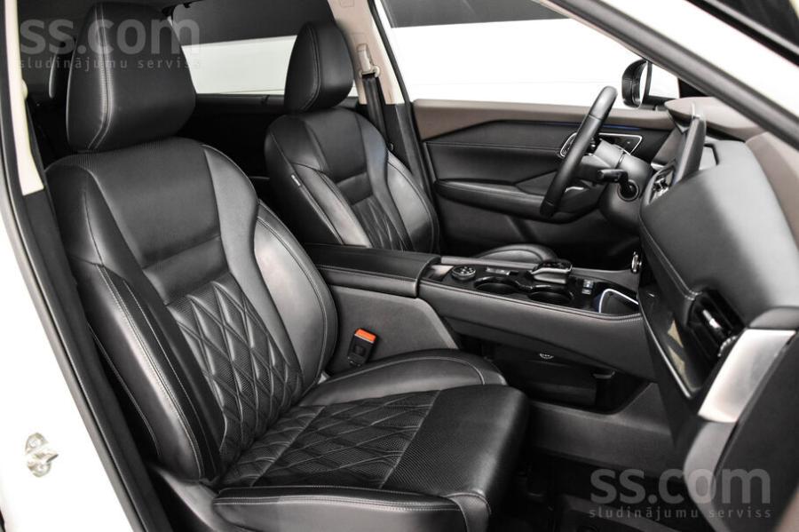 White Nissan X-Trail 2023 in Riga, with an engine capacity of 1.50 L and mileage of 41 thousand km for 32590 €, photo 17 on AUTOMOTO.COM.LV