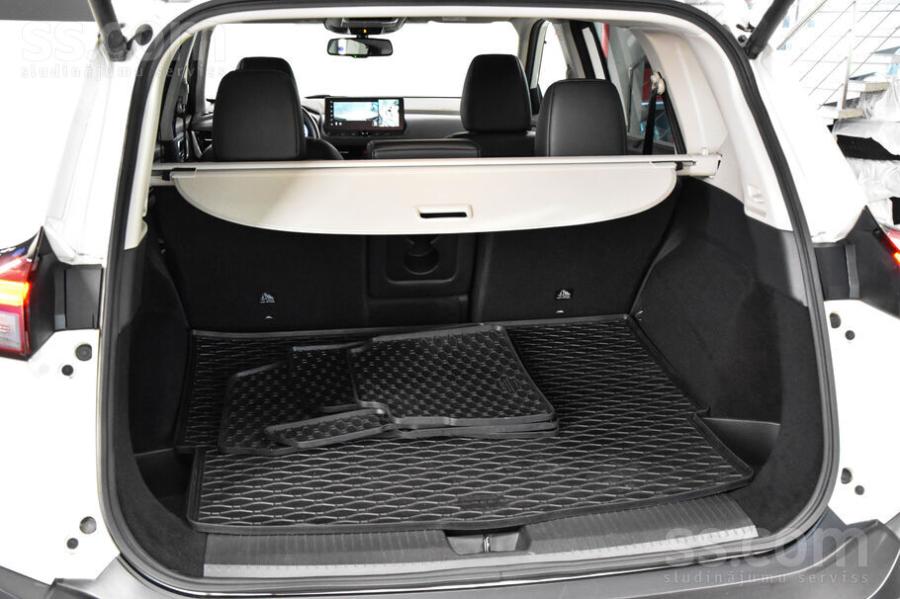 White Nissan X-Trail 2023 in Riga, with an engine capacity of 1.50 L and mileage of 41 thousand km for 32590 €, photo 21 on AUTOMOTO.COM.LV