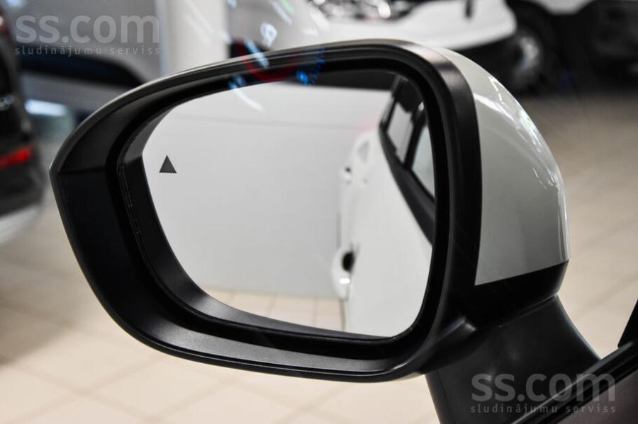White Nissan X-Trail 2023 in Riga, with an engine capacity of 1.50 L and mileage of 41 thousand km for 32590 €, photo 30 on AUTOMOTO.COM.LV
