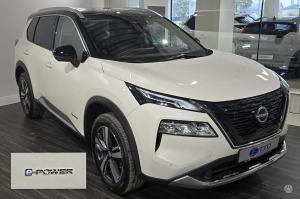 Белый Ниссан ИксТрейл 2024 в Шяуляй, объемом двигателя 1.50 л и пробегом 26 тыс. км за 32900 €, фото  на AUTOMOTO.COM.LV