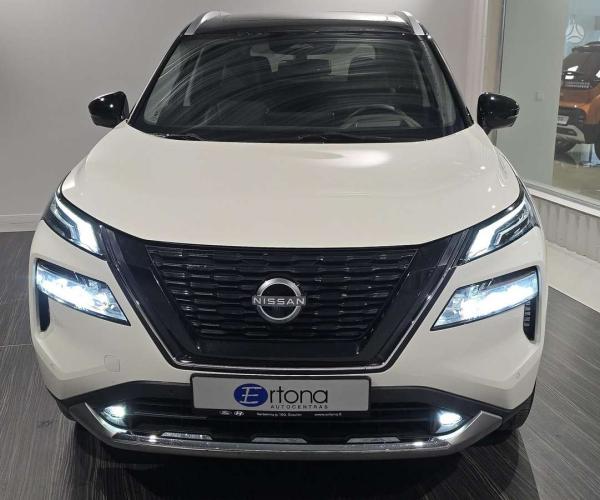 White Nissan X-Trail 2024 in Siauliai, with an engine capacity of 1.50 L and mileage of 26 thousand km for 32900 €, photo 6 on AUTOMOTO.COM.LV