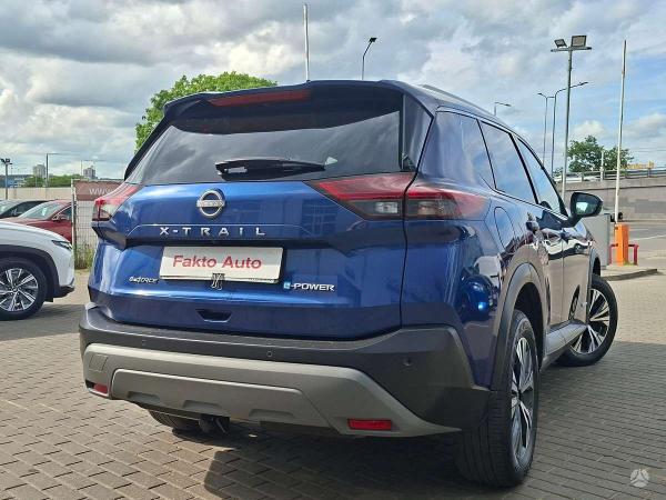 White Nissan X-Trail 2024 in Vilnius, with an engine capacity of 1.50 L and mileage of 52 thousand km for 30250 €, photo 4 on AUTOMOTO.COM.LV