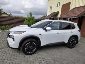 White Nissan X-Trail 2026 in Klaipeda, with an engine capacity of 1.50 L and mileage of 1 thousand km for 28400 €, photo 4 on AUTOMOTO.COM.LV