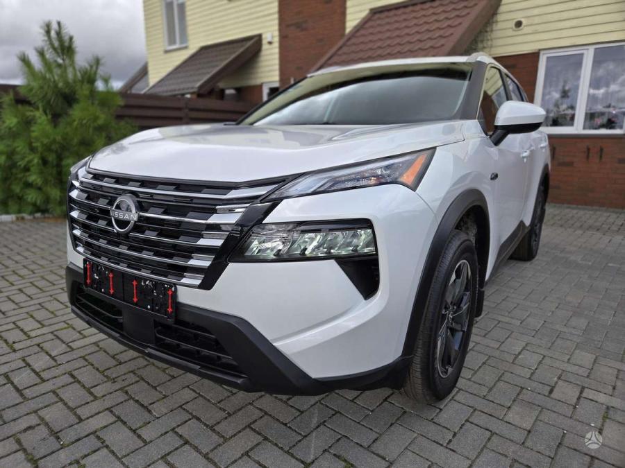 White Nissan X-Trail 2026 in Klaipeda, with an engine capacity of 1.50 L and mileage of 1 thousand km for 28400 €, photo 5 on AUTOMOTO.COM.LV