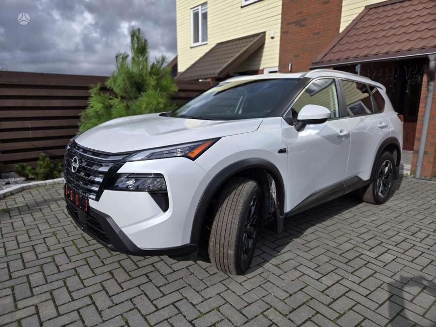 White Nissan X-Trail 2026 in Klaipeda, with an engine capacity of 1.50 L and mileage of 1 thousand km for 28400 €, photo 7 on AUTOMOTO.COM.LV