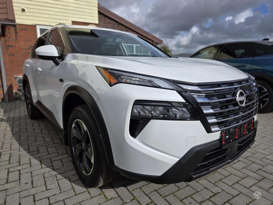 White Nissan X-Trail 2026 in Klaipeda, with an engine capacity of 1.50 L and mileage of 1 thousand km for 28400 €, photo 17 on AUTOMOTO.COM.LV