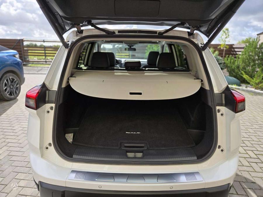 White Nissan X-Trail 2026 in Klaipeda, with an engine capacity of 1.50 L and mileage of 1 thousand km for 28400 €, photo 19 on AUTOMOTO.COM.LV