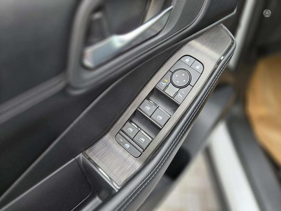 White Nissan X-Trail 2026 in Klaipeda, with an engine capacity of 1.50 L and mileage of 1 thousand km for 28400 €, photo 30 on AUTOMOTO.COM.LV