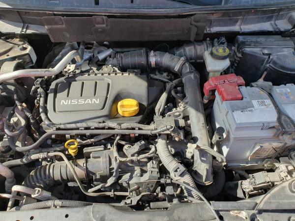 White Nissan X-Trail 2015 in Tallinn, with an engine capacity of 0.00 L and mileage of 137 thousand km for 13500 €, photo 8 on AUTOMOTO.COM.LV