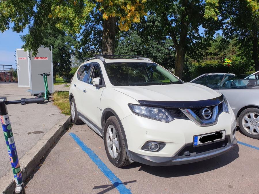 Balts Nissan X-Trail 2015 Tallina, ar dzinēja tilpumu 0.00 L un nobraukumu 137 tūkst. km par 13500 €, foto 12 vietnē AUTOMOTO.COM.LV