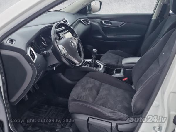 Balts Nissan X-Trail 2018 Jehvi, ar dzinēja tilpumu 1.60 L un nobraukumu 136 tūkst. km par 12700 €, foto 5 vietnē AUTOMOTO.COM.LV