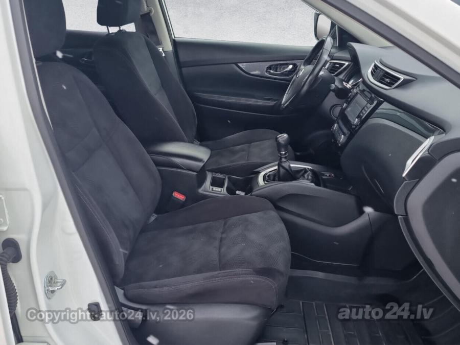 Balts Nissan X-Trail 2018 Jehvi, ar dzinēja tilpumu 1.60 L un nobraukumu 136 tūkst. km par 12700 €, foto 8 vietnē AUTOMOTO.COM.LV