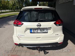 White Nissan X-Trail 2020 in Tallinn, with an engine capacity of 1.30 L and mileage of 171 thousand km for 12990 €, photo 11 on AUTOMOTO.COM.LV