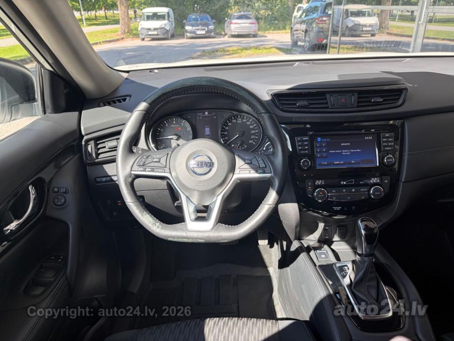 White Nissan X-Trail 2020 in Tallinn, with an engine capacity of 1.30 L and mileage of 171 thousand km for 12990 €, photo 19 on AUTOMOTO.COM.LV