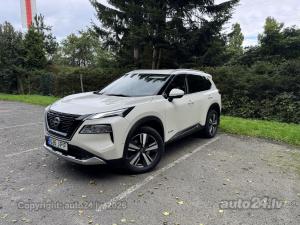 Balts Nissan X-Trail 2023 Tallina, ar dzinēja tilpumu 1.50 L un nobraukumu 93 tūkst. km par 31000 €, foto  vietnē AUTOMOTO.COM.LV