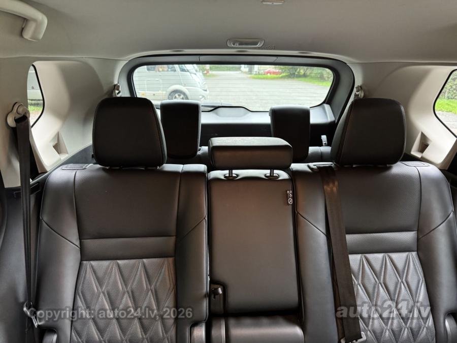 White Nissan X-Trail 2023 in Tallinn, with an engine capacity of 1.50 L and mileage of 93 thousand km for 31000 €, photo 16 on AUTOMOTO.COM.LV
