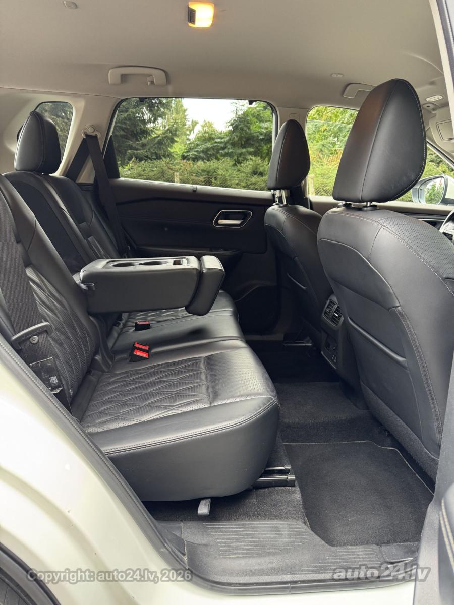White Nissan X-Trail 2023 in Tallinn, with an engine capacity of 1.50 L and mileage of 93 thousand km for 31000 €, photo 19 on AUTOMOTO.COM.LV