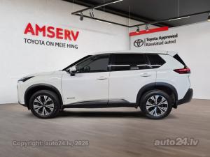 Белый Ниссан ИксТрейл 2024 в Таллин, объемом двигателя 1.50 л и пробегом 46 тыс. км за 33490 €, фото 4 на AUTOMOTO.COM.LV