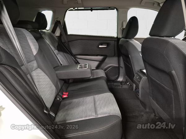 White Nissan X-Trail 2024 in Tallinn, with an engine capacity of 1.50 L and mileage of 46 thousand km for 33490 €, photo 7 on AUTOMOTO.COM.LV