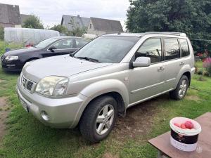 Yellow Nissan X-Trail 2005 in Taurage, with an engine capacity of 2.18 L and mileage of 260 thousand km for 2000 €, photo 4 on AUTOMOTO.COM.LV