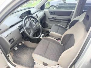 Yellow Nissan X-Trail 2005 in Taurage, with an engine capacity of 2.18 L and mileage of 260 thousand km for 2000 €, photo 6 on AUTOMOTO.COM.LV